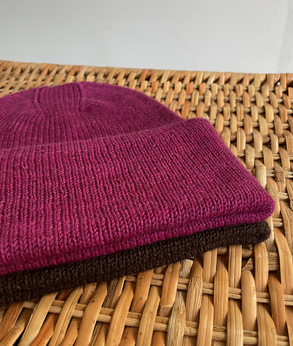Ravelry: Brownstone Beanie pattern by Tori Yu