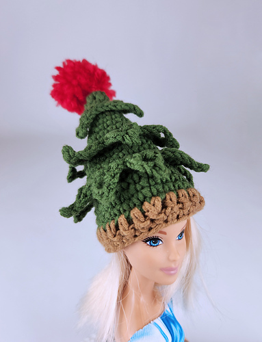 Ravelry: Christmas Tree Hat for Barbie pattern by Tory Pace