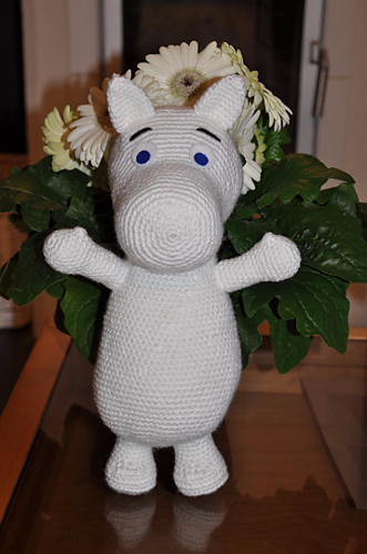 Ravelry: Moomin and Little My pattern by Maria Hoglund