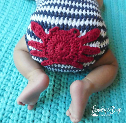 Ravelry: Crab Applique pattern by Laura Brian