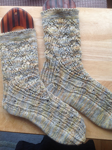Ravelry: Fields of Gold socks pattern by Anna Richardson