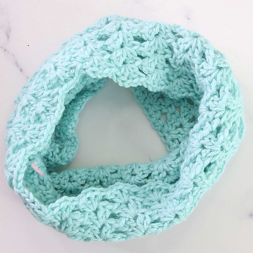 Ravelry: Lace Cowl pattern by Treasurie Patterns