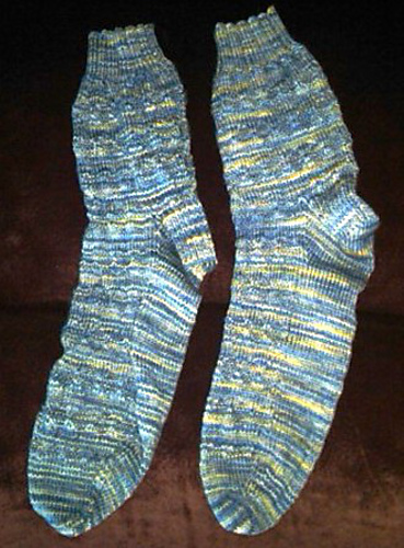 Ravelry: Macho socks pattern by Prague Loop