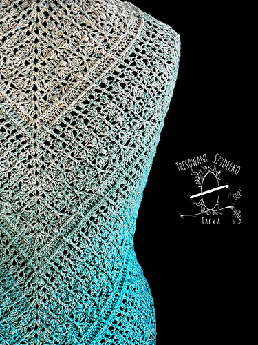 Ravelry: Simona Shawl pattern by Jacek TresowaneSzydelko
