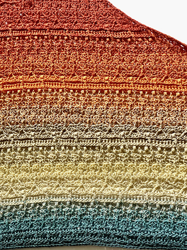 Ravelry: Simona Shawl pattern by Jacek TresowaneSzydelko