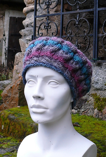 Ravelry: Hat Lori pattern by Camille Coizy Delahaie
