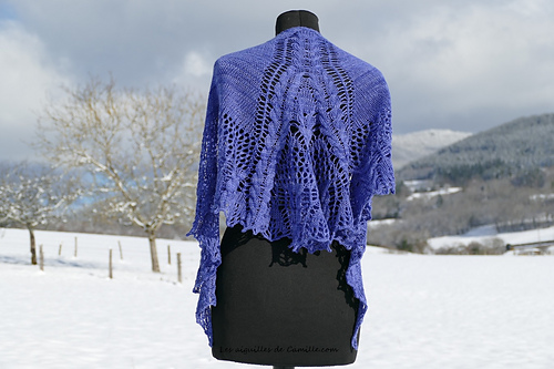 [FO] Lace Croeso Shawlette - took me forever!! : r/knitting