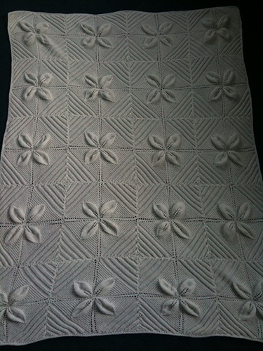 Ravelry: 3806 Leaf Pattern Blanket and Pillow Sham pattern by Sirdar