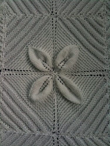 Ravelry: 3806 Leaf Pattern Blanket and Pillow Sham pattern by Sirdar