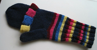 Ravelry: #50 Convertible Mitten-Gloves pattern by Yoko Hatta (風工房)