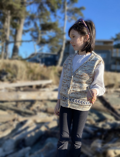 Ravelry: Tonquin Vest pattern by Erin Kostashuk