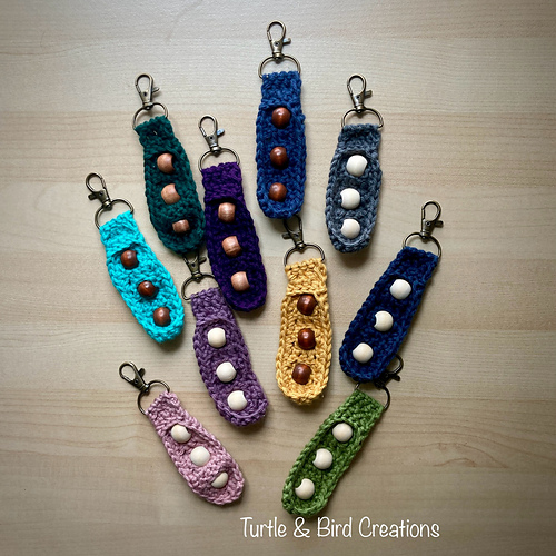 Ravelry: Spinning Bead Fidget Keychain pattern by Toni Davenport