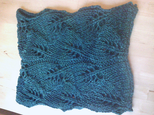 Ravelry: Autumn Leaves Cowl pattern by Liz Capik