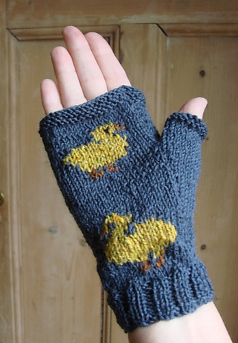 Ravelry: Duckling/Duck fingerless mitts/gloves pattern by Twisted Classics