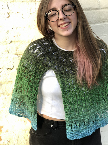 Ravelry: Kanturk Capelet pattern by Meg Campbell - Crawley