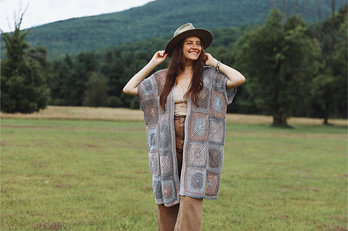 Ravelry: Helios Poncho pattern by Alexandra Tavel