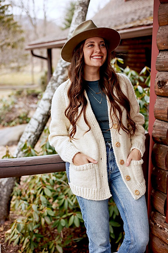 Ravelry: Santa Fe Cardigan pattern by Alexandra Tavel