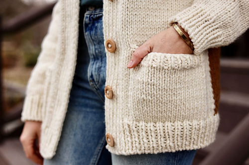 Ravelry: Santa Fe Cardigan pattern by Alexandra Tavel