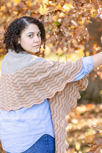 Ravelry: Ivy Shawl pattern by Tyne Swedish