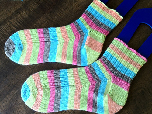 Ravelry: Twisted Spine Socks pattern by Tyrneathem