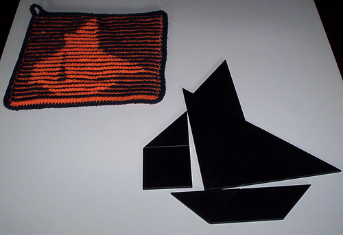 Ravelry: Tangram Illusion Boat pattern by Origami Tzuru