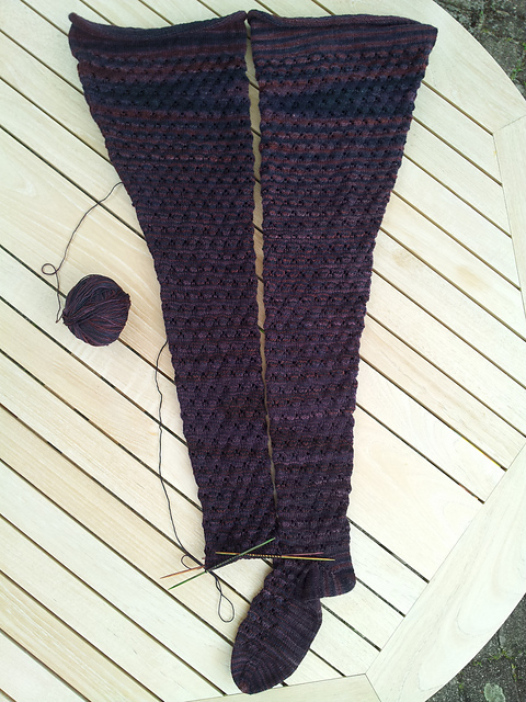 Ravelry: URehner's Long Raven Legs