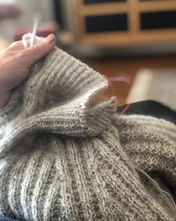 Ravelry: Ulla1's Ribbed Raglan