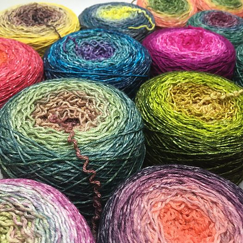 Ravelry: Châle Petite Aquarelle pattern by Stéphanie Jefford