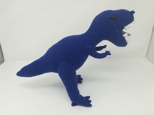 Ravelry: Tyrannosaurus Rex pattern by Laura Gillard