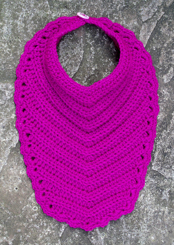 Ravelry: Bandana Shaped Dribble Bib pattern by Thomasina Cummings Designs