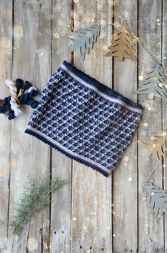 Ravelry: Slip Stitch Cowl pattern by Amy Gunderson