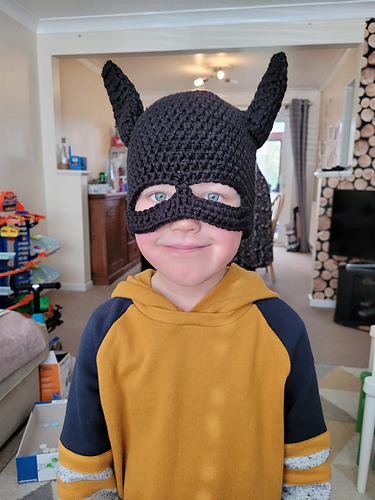 Ravelry: s37-25 Bat Hat pattern by DROPS design