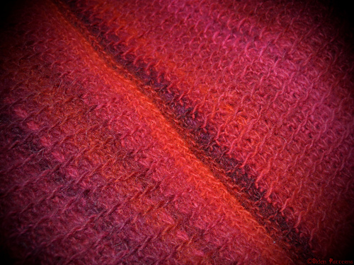 Ravelry: Holly Red pattern by Olden Patterns