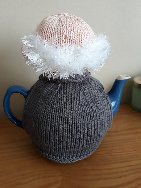 Ravelry: Valerie321's Michael D tea cosy x18