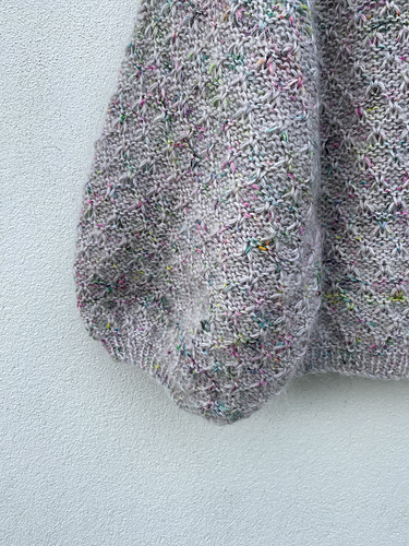Ravelry: Gemma-Bee Cardigan pattern by Jane Zielinski-Raynor
