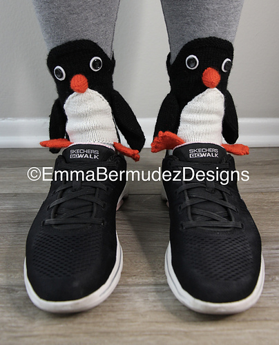 Ravelry: Waddle Feet pattern by Emma Bermudez