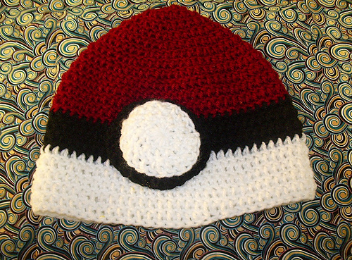 Ravelry: Pokemon Pokeball Beanie Hat pattern by Codi Hudnall