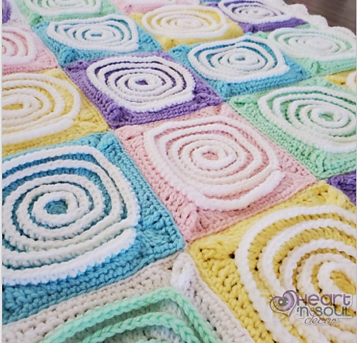 Ravelry: Swirl Granny Square pattern by Tiffany Heidt