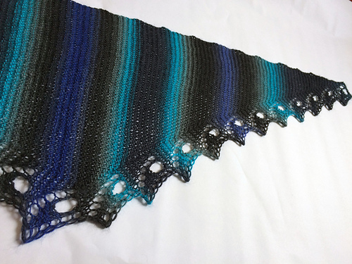 Ravelry: Zaffre pattern by Claire Slade