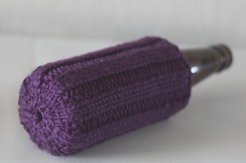 Ravelry: Beer Cozy pattern by Veronica Macaulay