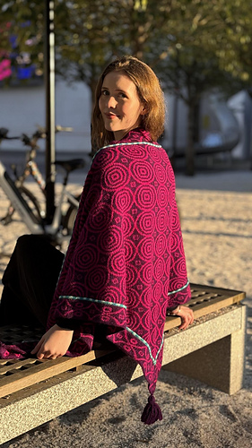 Ravelry: Tuch Shawl LIVIA pattern by Baerbel Salet VerstrickteKunst