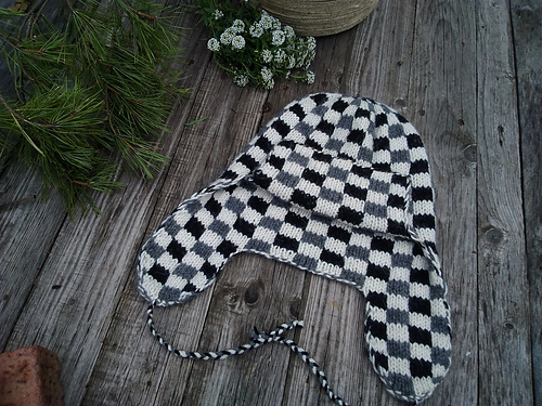 Ravelry: Checkerboard Trapper hat pattern by Svetlana Gibadullina