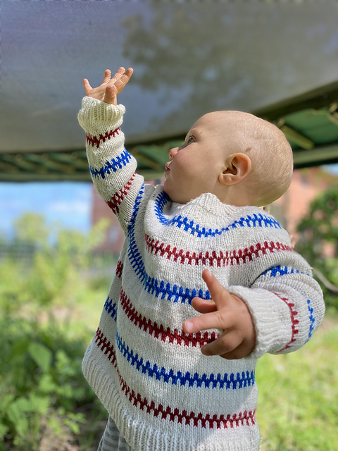 Ravelry: Pippi Pullover Jr pattern by Vibely Strik