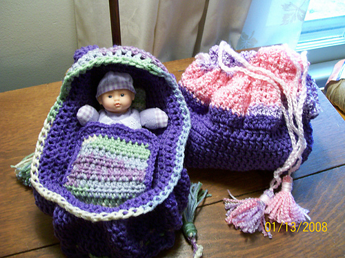 Ravelry: Cradle Purse pattern by Betty Rector