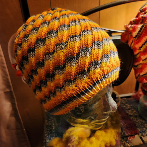 Ravelry: Checkerwork Hat pattern by Vexy