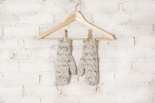 Ravelry: Go-To Cabled Mittens pattern by Vickie Howell