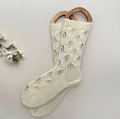 Ravelry: Spring socks pattern by Vicky Moroz