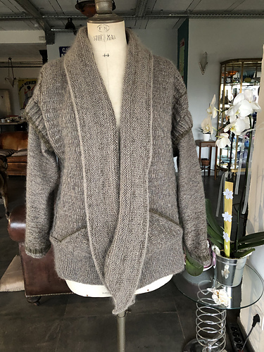 Ravelry: OPTION Jacket pattern by Beatrice Mase