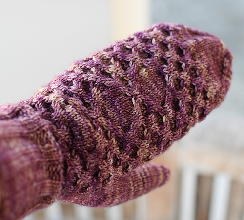 Ravelry: Eye of Newt pattern by Viki Wallner