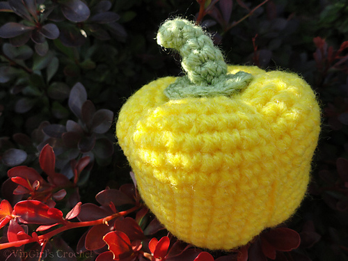 Ravelry: Bell Pepper pattern by Julia Kelly